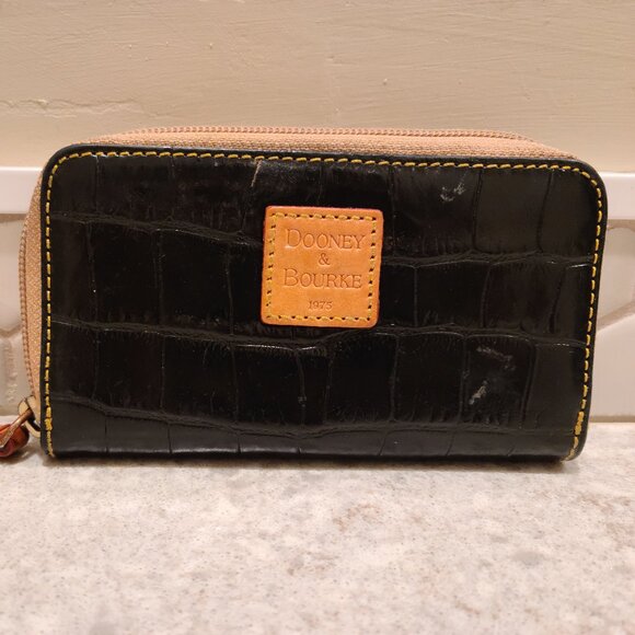 Dooney & Bourke | Bags | Dooney Bourke Croco Leather Wallet | Poshmark